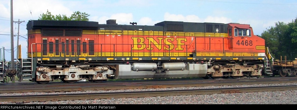 BNSF 4468